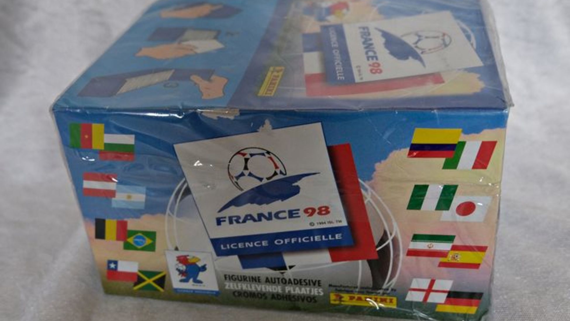 J-7 du coup d’envoi de la Coupe du monde de football : Catawiki.fr propose aux fans des albums ...